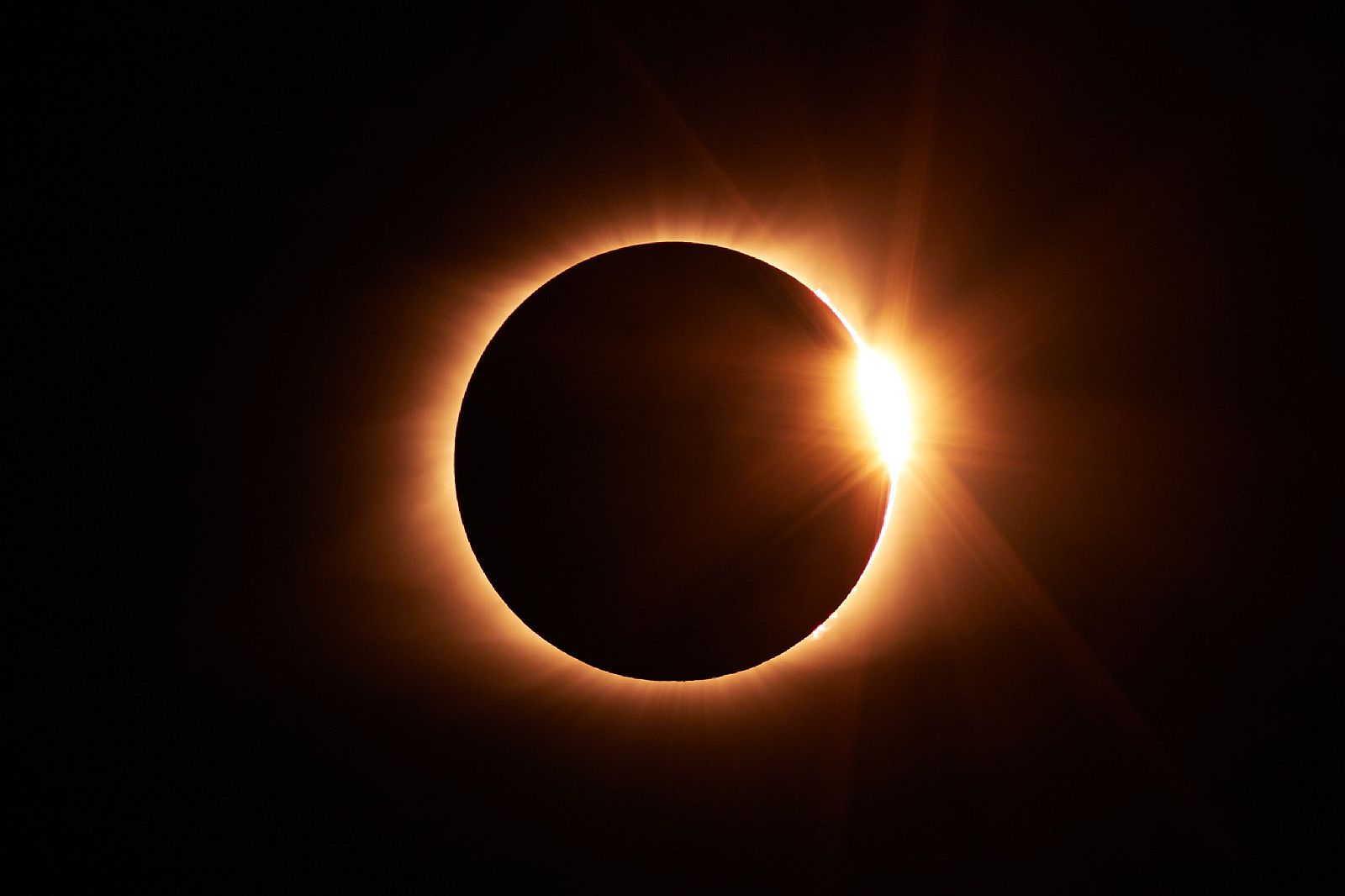Establecen 16 puntos oficiales para observar el Eclipse total de Sol ...